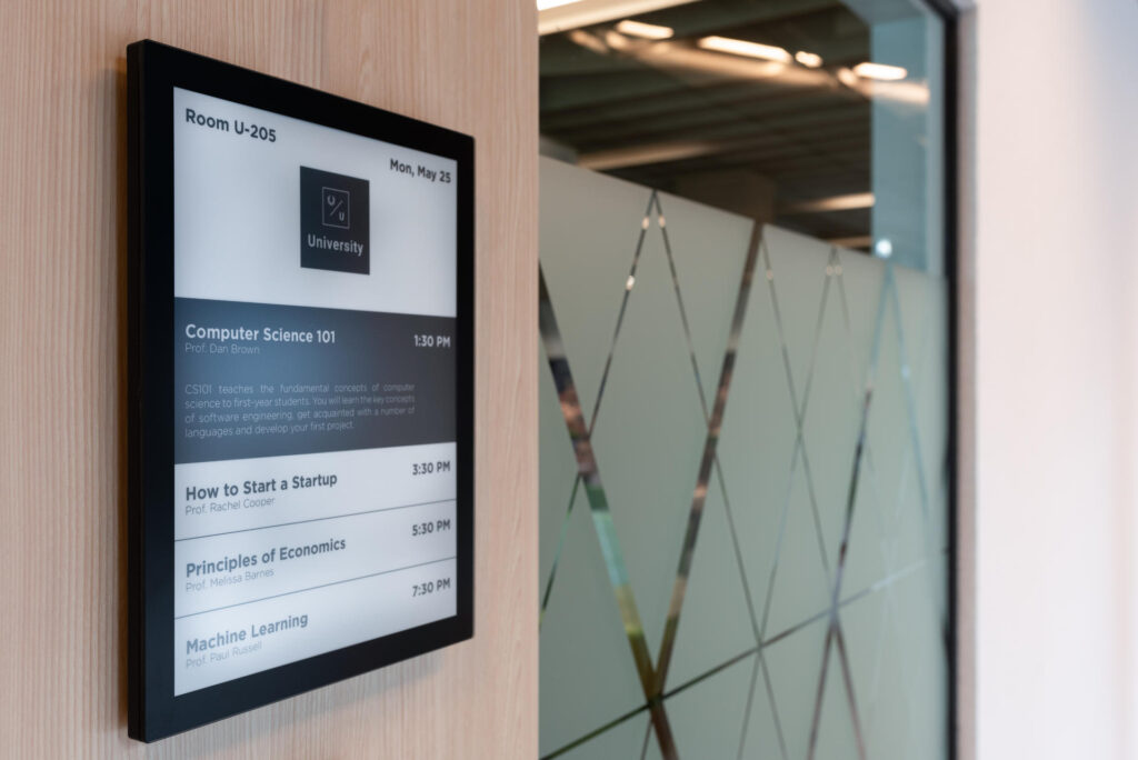 Impact of ePaper Displays on Universities and Education Sector - TintTech